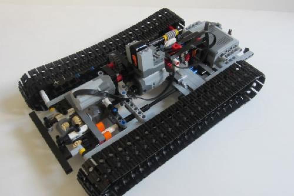 LEGO MOC LEGO Technic Tracked offroad chassis by BrickbyBrickTechnic ...