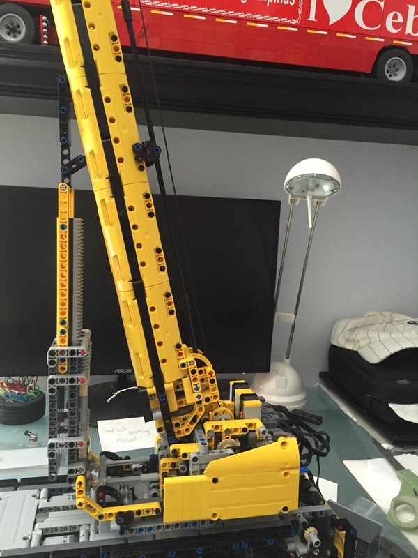 LEGO MOC Lego Linear Actuator for Grove GMK6400 Mobile Crane by ...