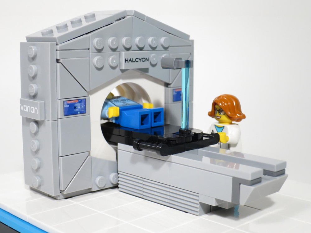 LEGO MOC Radiotherapy Treatment Device (v.2) by lunabricks ...