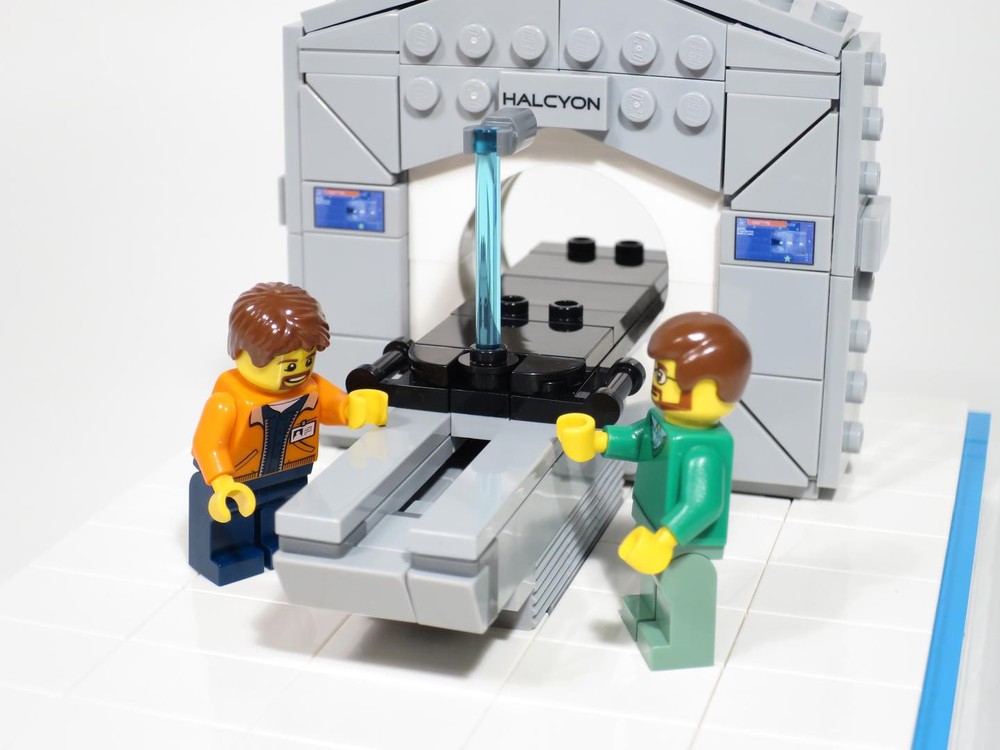 LEGO MOC Radiotherapy Treatment Device (v.2) by lunabricks ...
