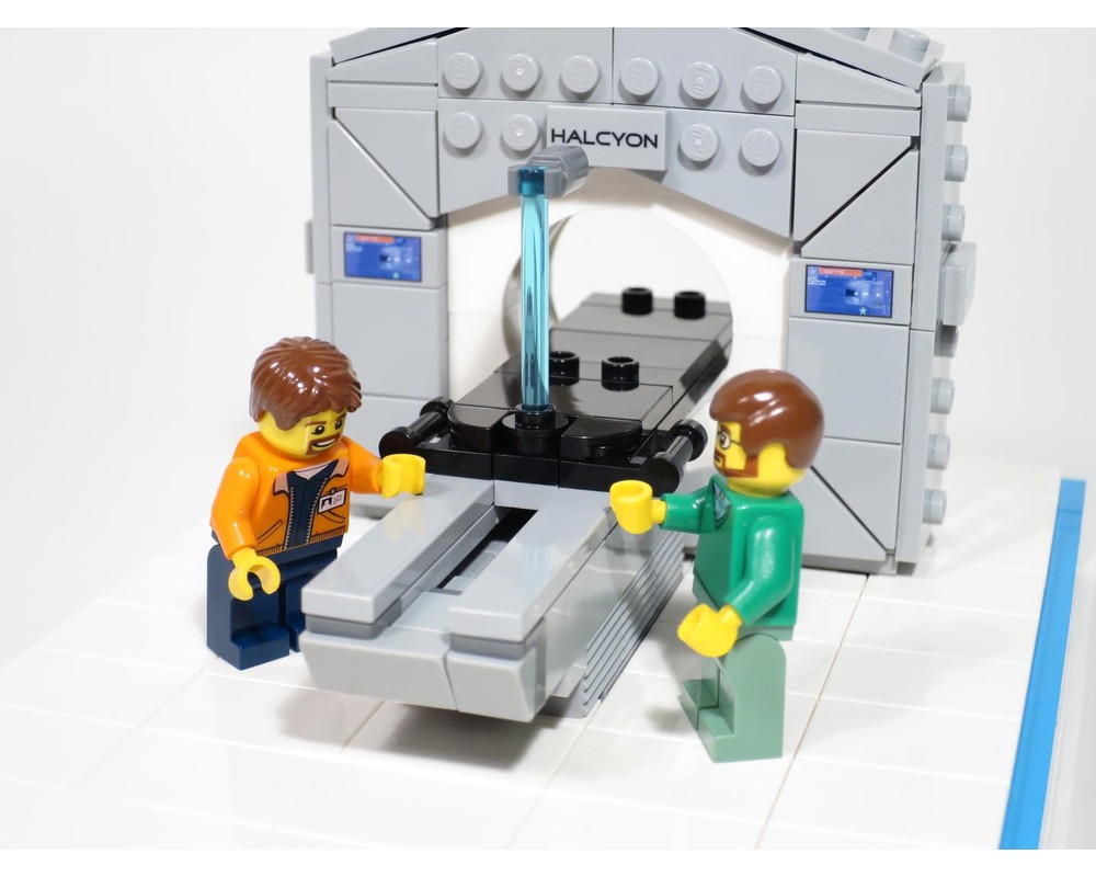 LEGO MOC Radiotherapy Treatment Device (v.2) by lunabricks ...