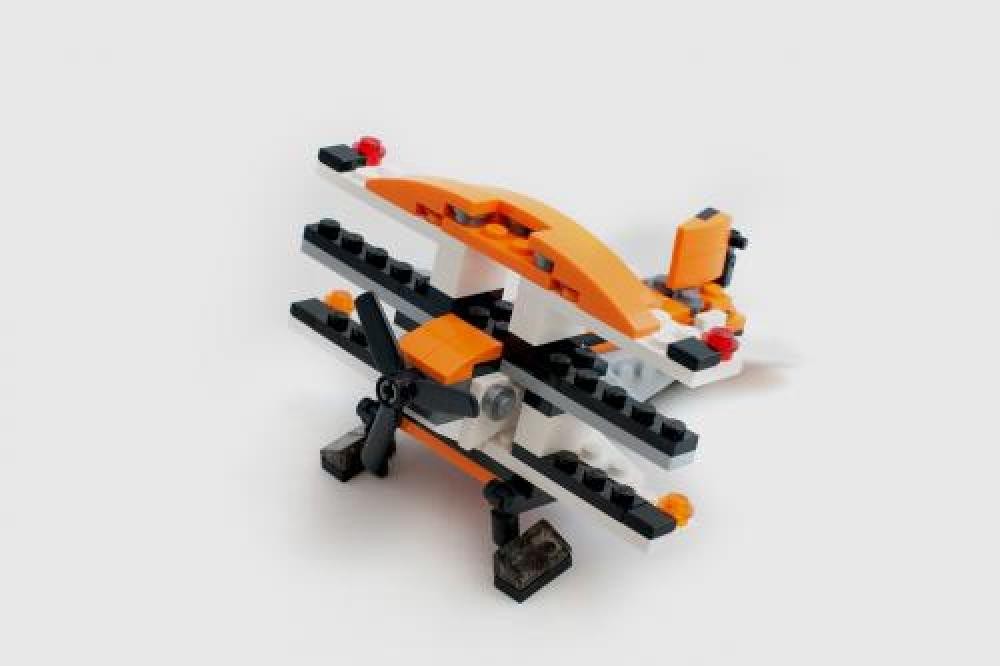 LEGO MOC Triplane by timeremembered | Rebrickable - Build with LEGO