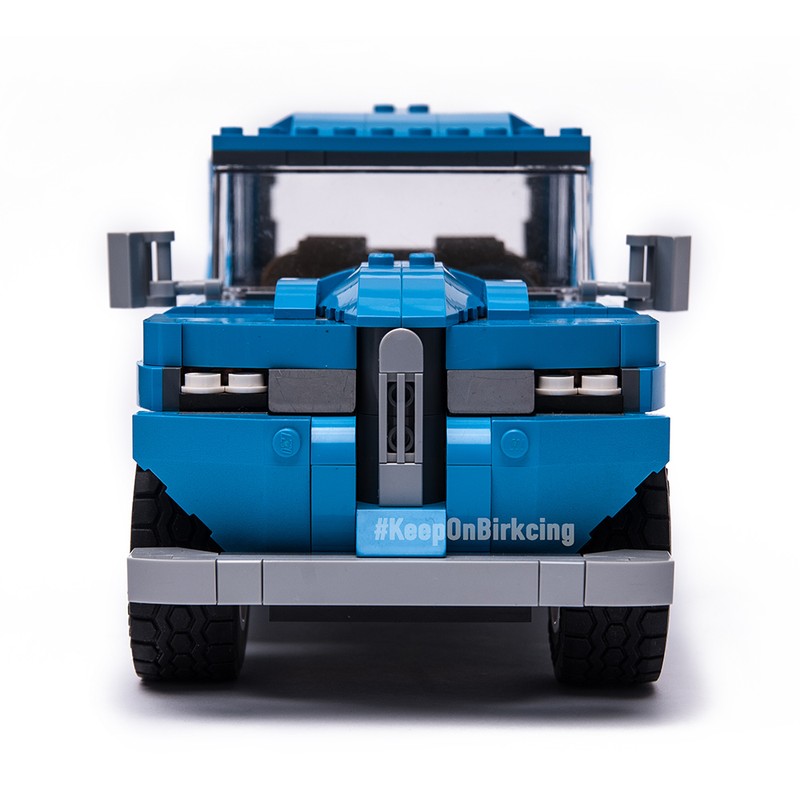 Lego Moc 10252 Luxury Suv By Keep On Bricking Rebrickable Build