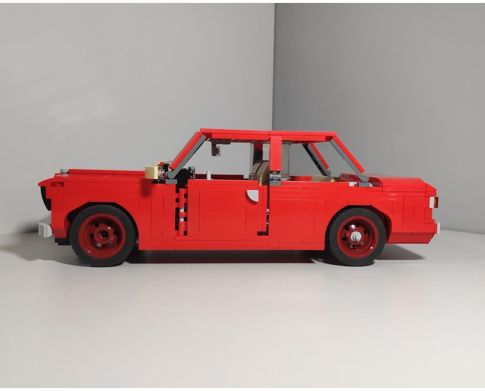LEGO MOC 10258 BMW 2002 by Kirvet | Rebrickable - Build with LEGO