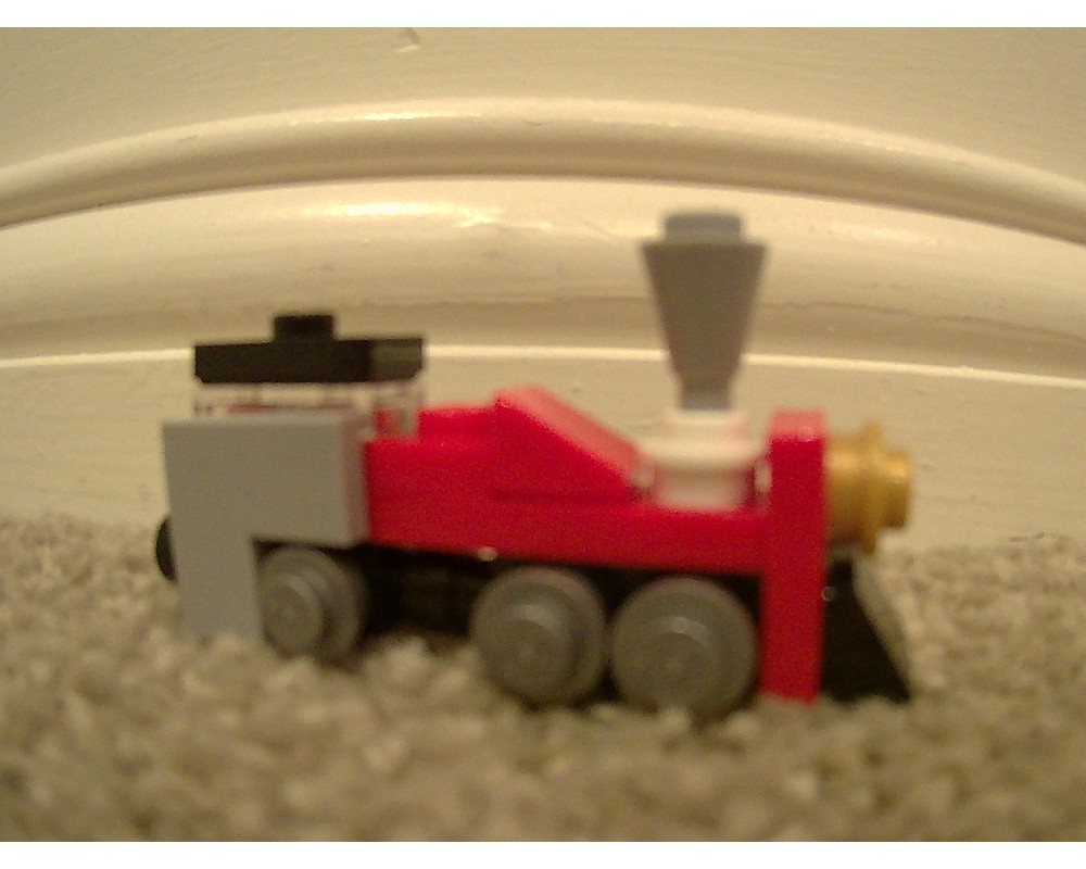 LEGO MOC Red steam train by Parbs | Rebrickable - Build with LEGO