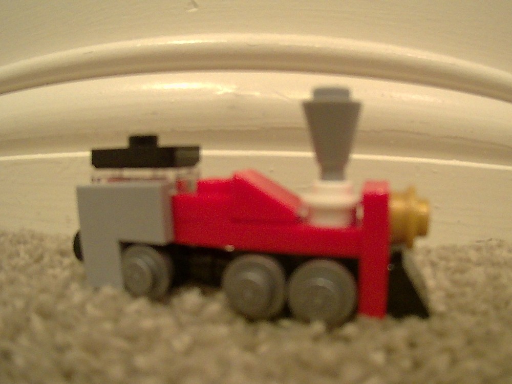 LEGO MOC Red steam train by Parbs | Rebrickable - Build with LEGO
