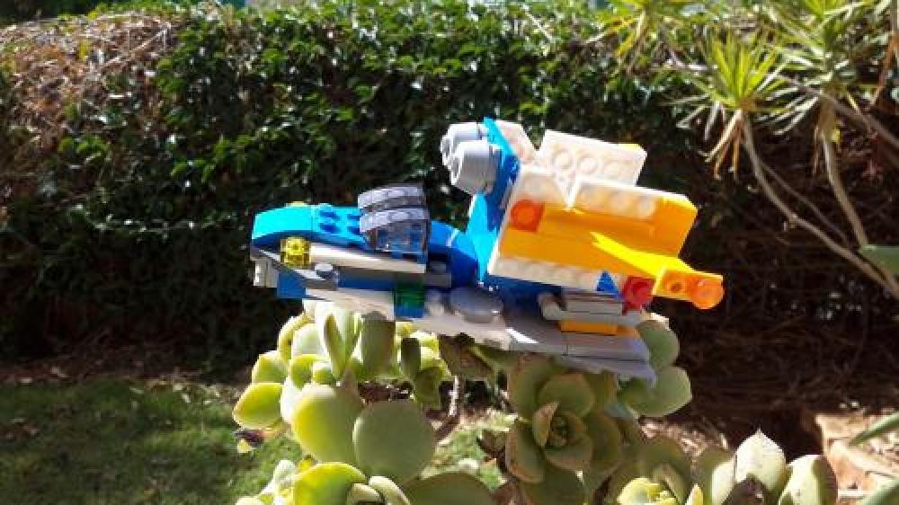 LEGO MOC 31042 - Galactic Garbage Scow by LegoOri | Rebrickable - Build ...