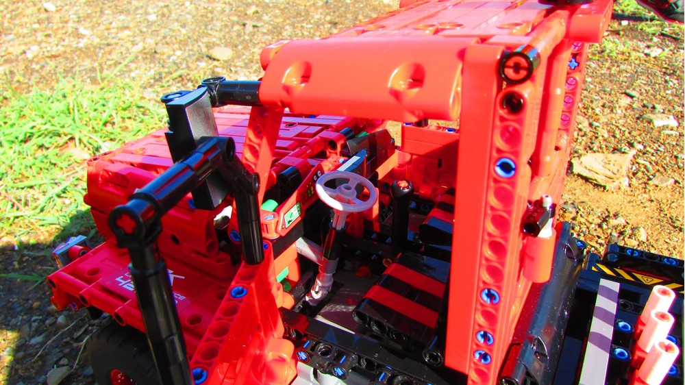 LEGO MOC Tree transplanting machine by Arpeggi0 | Rebrickable - Build ...