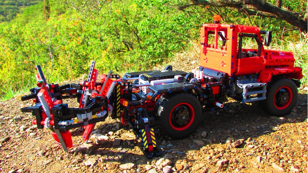 LEGO MOC Tree transplanting machine by Arpeggi0 | Rebrickable - Build ...