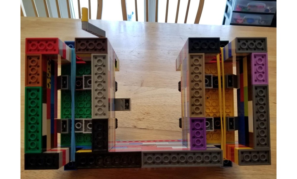 LEGO MOC Card Shuffler v2 by JDiM1093 | Rebrickable - Build with LEGO