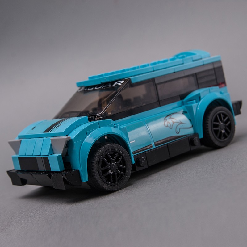 LEGO MOC 76898 Family Minivan by Keep On Bricking | Rebrickable - Build ...