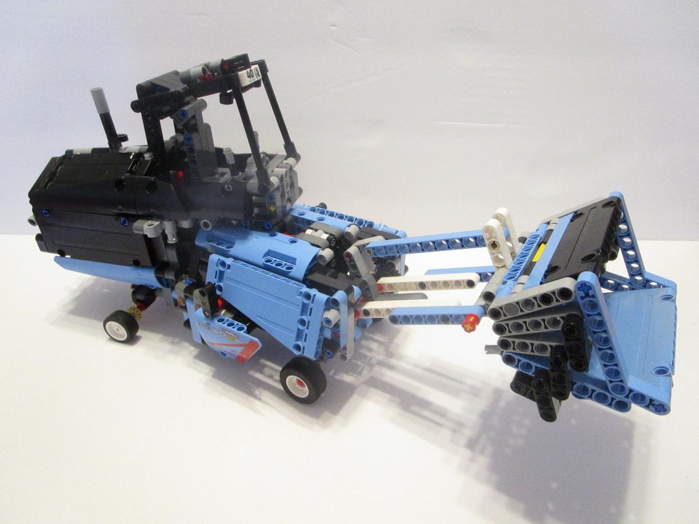 LEGO MOC 42066 almost alt. Front End Loader by Nilsson LEGO Engineering ...