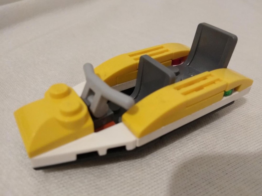 LEGO MOC Speed boat by Nachshon | Rebrickable - Build with LEGO