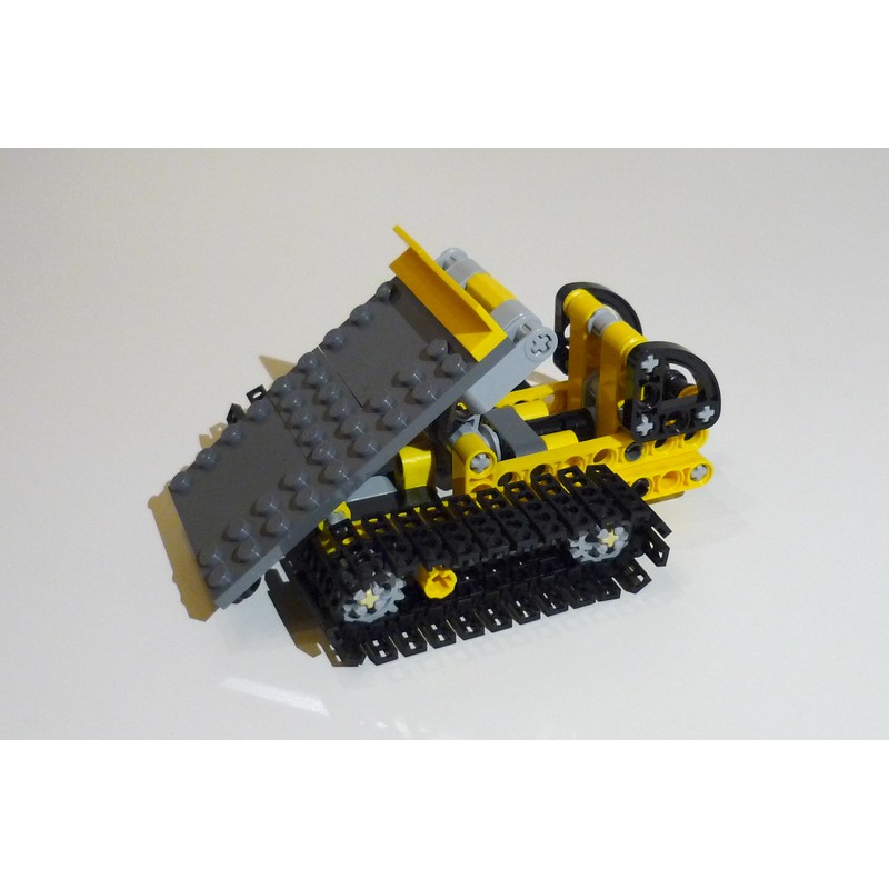 LEGO MOC 8259 Mini Tracked Flatbed by Nequmodiva | Rebrickable - Build ...