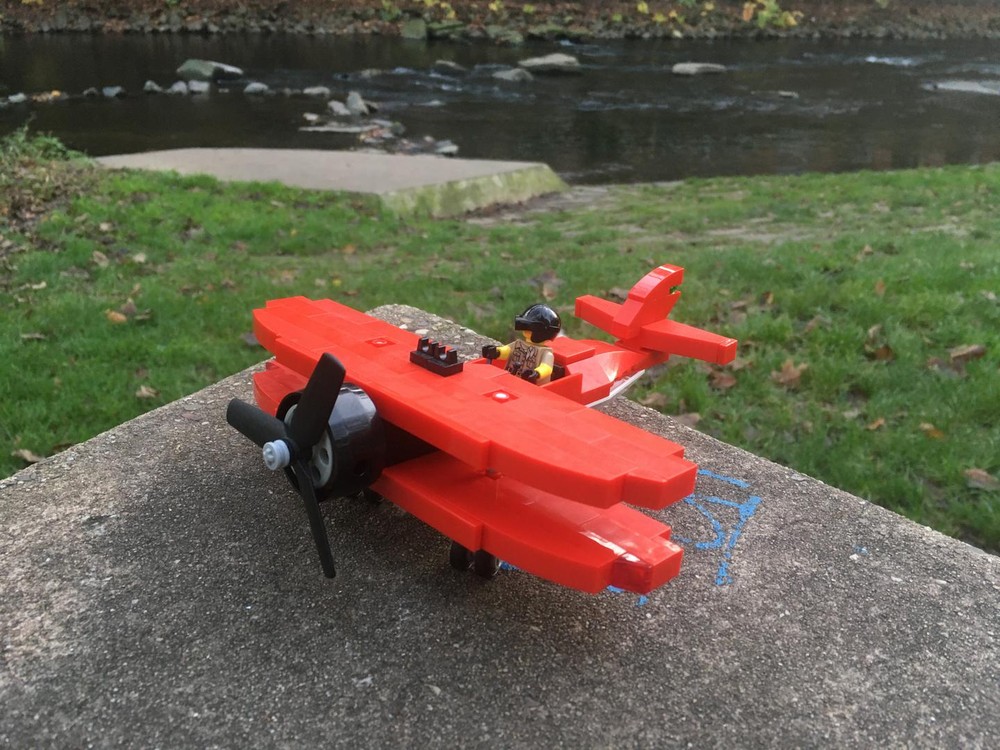 LEGO MOC Red Snot Plane by Anderle | Rebrickable - Build with LEGO