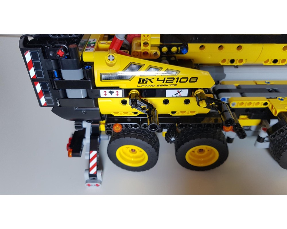 LEGO MOC Enhanced 42108 Mobile Crane by DrPhil | Rebrickable - Build ...