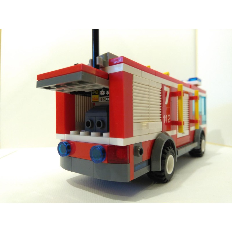 LEGO MOC 60002 based Fire Truck / Water Tender by SimComNet ...
