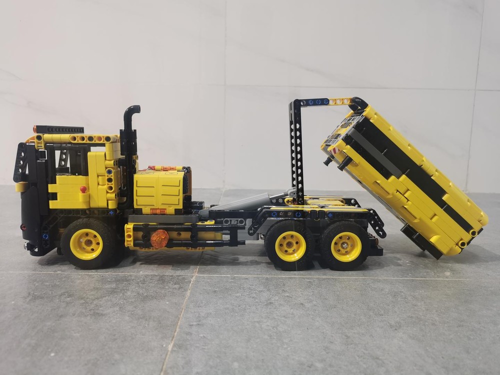 LEGO MOC Hook Arm Truck by legoRookie2021 | Rebrickable - Build with LEGO