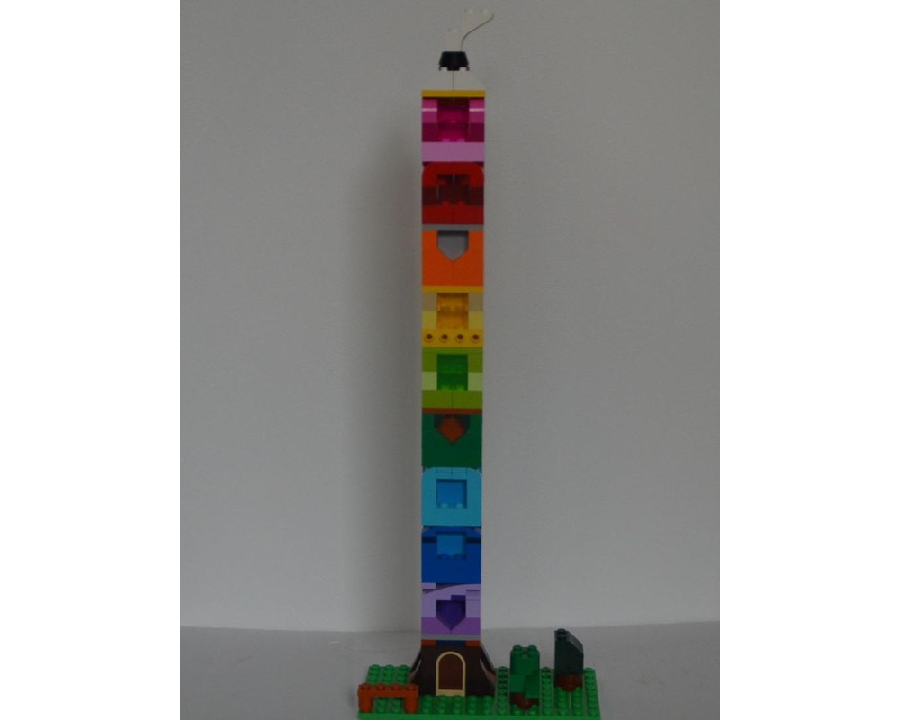 LEGO MOC 10696 Minihouse Base by julien1001 | Rebrickable - Build with LEGO