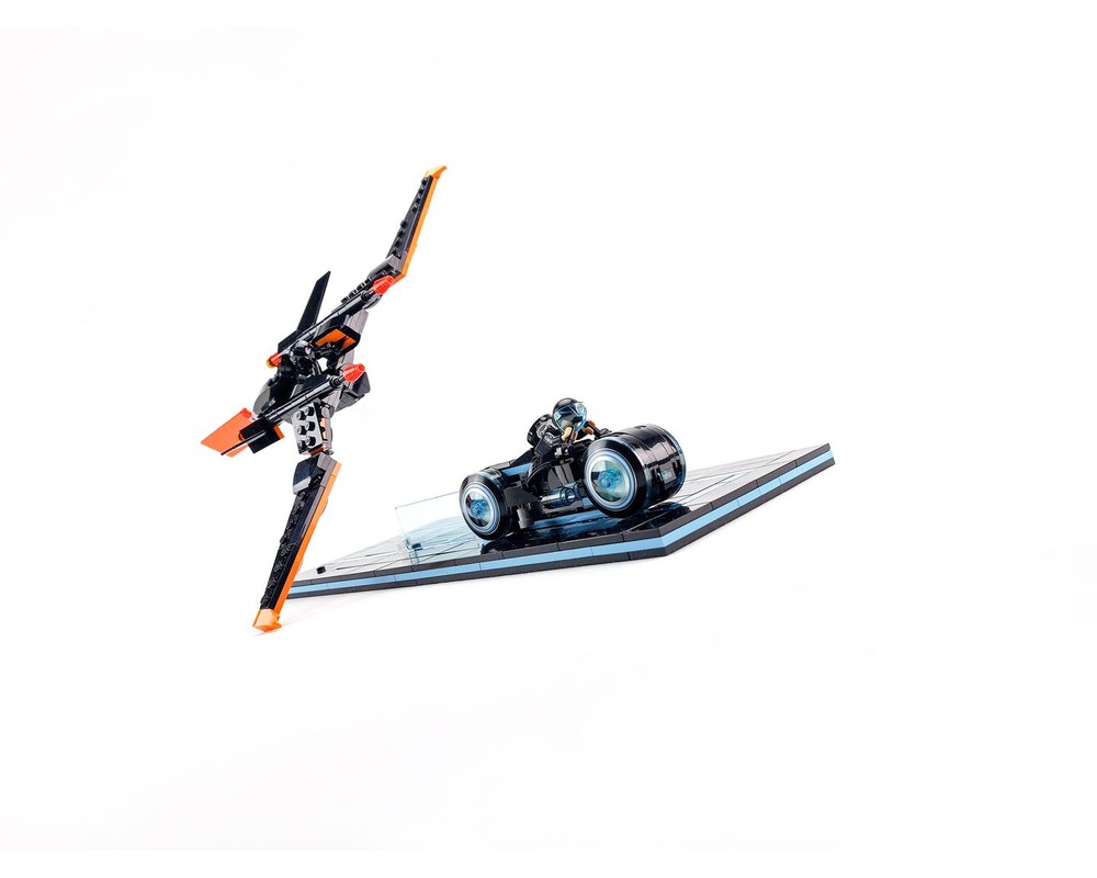 LEGO MOC Tron: Legacy Rinzler's Light Jet by SFH_Bricks | Rebrickable ...