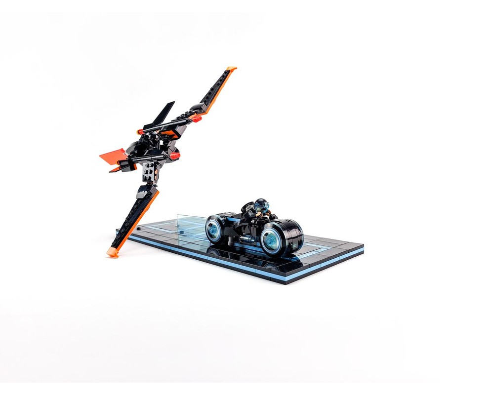 LEGO MOC Tron: Legacy Rinzler's Light Jet by SFH_Bricks | Rebrickable ...