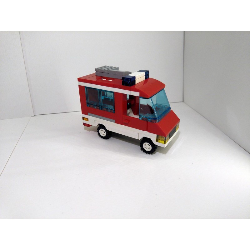 LEGO MOC-60826 Fire Chief / Command van by SimComNet | Rebrickable ...