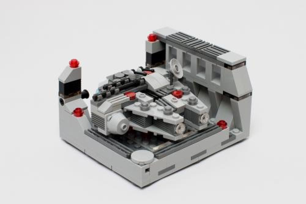 LEGO MOC Docking Bay for Mini Millennium Falcon by timeremembered ...