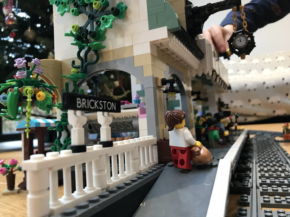 LEGO MOC Brickston Station by tomclarke | Rebrickable - Build with LEGO