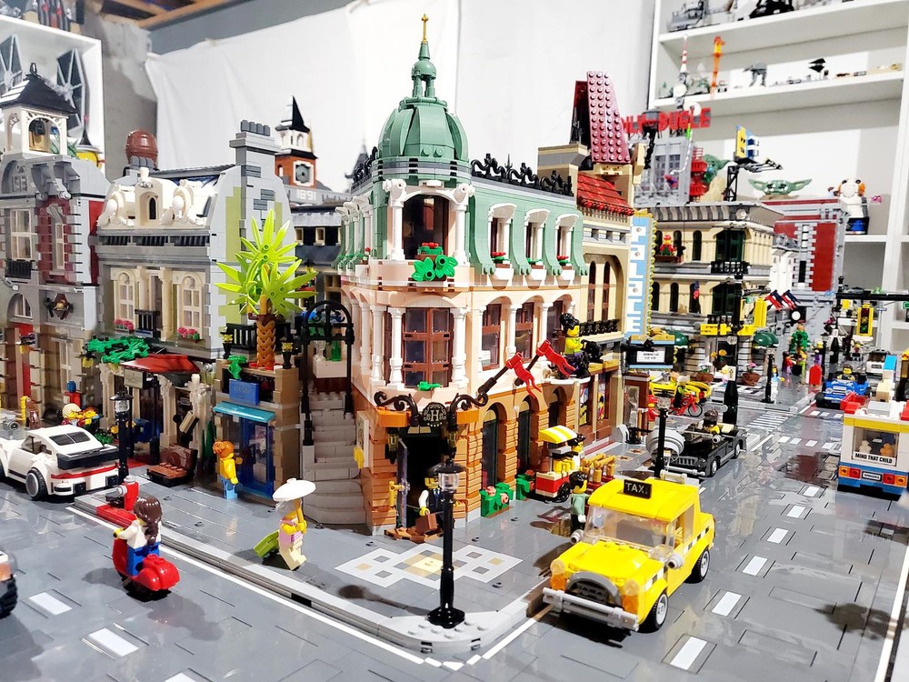 LEGO MOC Vintage Taxi and Police Cruiser Bundle by tannjamlego ...