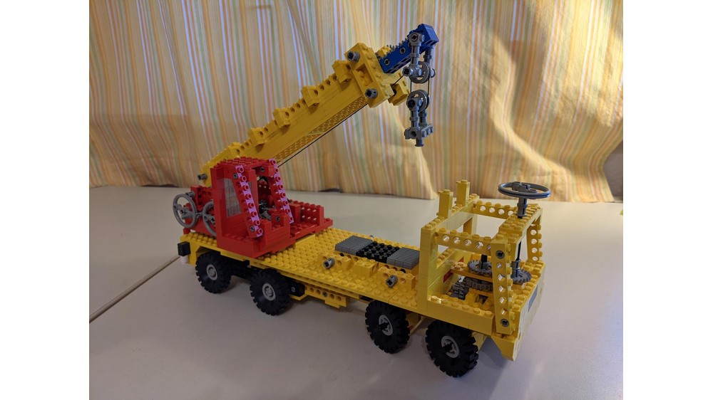 LEGO MOC Crane Truck by MichiB | Rebrickable - Build with LEGO
