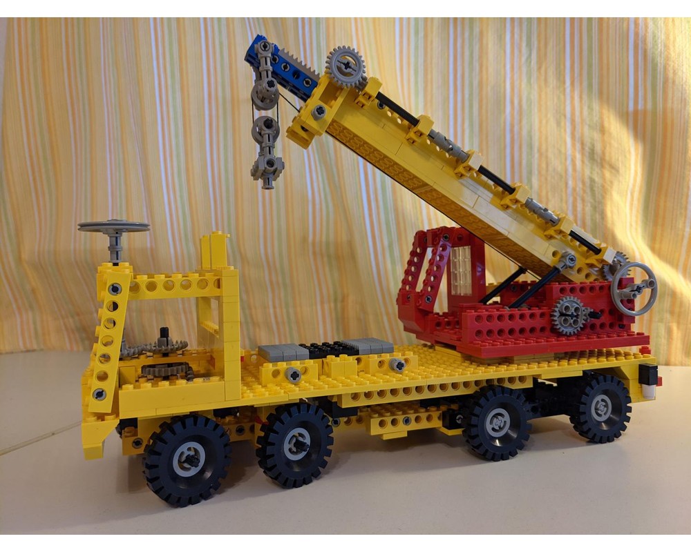 LEGO MOC Crane Truck by MichiB | Rebrickable - Build with LEGO