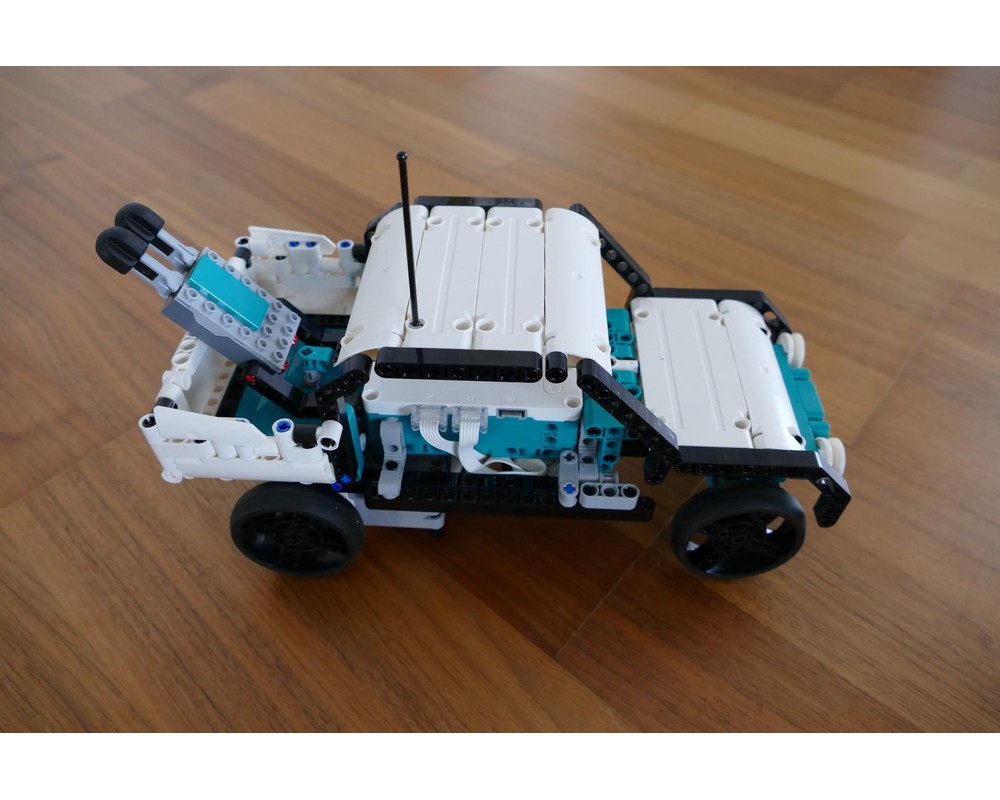 LEGO MOC Inventor Car by PommFriedel100 | Rebrickable - Build with LEGO