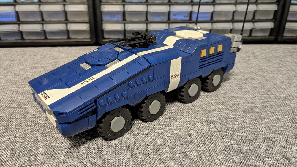 LEGO MOC Cyberpunk APC by AsgardianStudio | Rebrickable - Build with LEGO