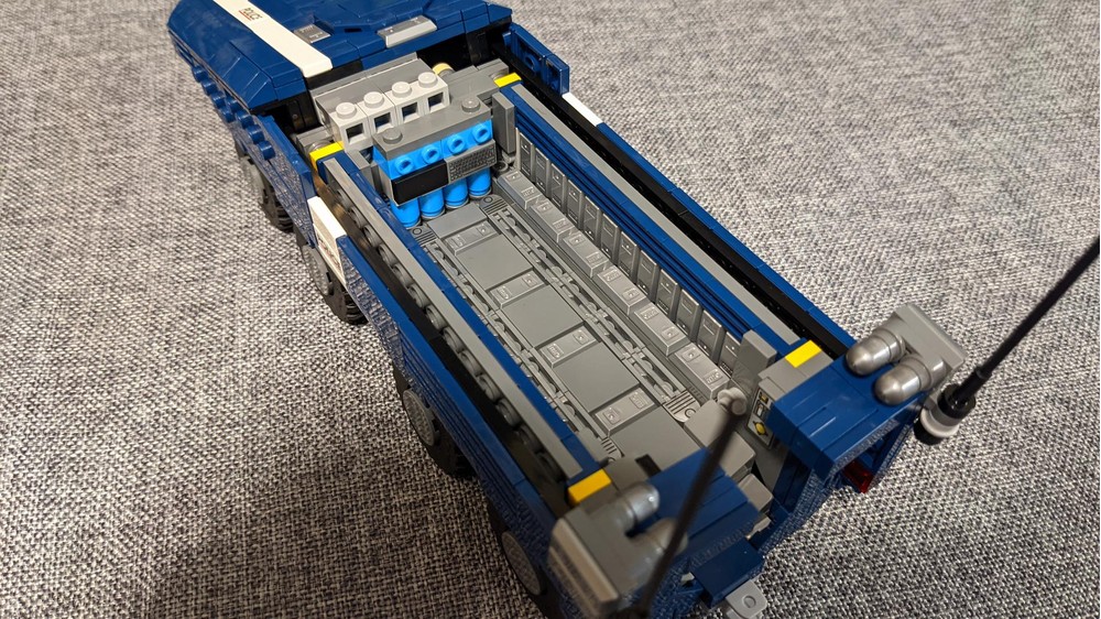 LEGO MOC Cyberpunk APC by AsgardianStudio | Rebrickable - Build with LEGO