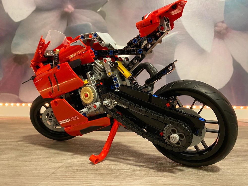 LEGO MOC Ducati Panigale / Kickstand by SpRiTzKuChEn | Rebrickable ...