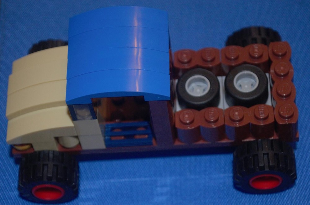 LEGO MOC-62733 Tyre Truck by Nerdowl | Rebrickable - Build with LEGO