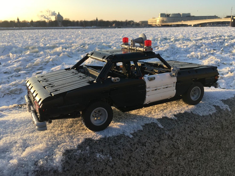 LEGO MOC Classic Police Car by paave | Rebrickable - Build with LEGO