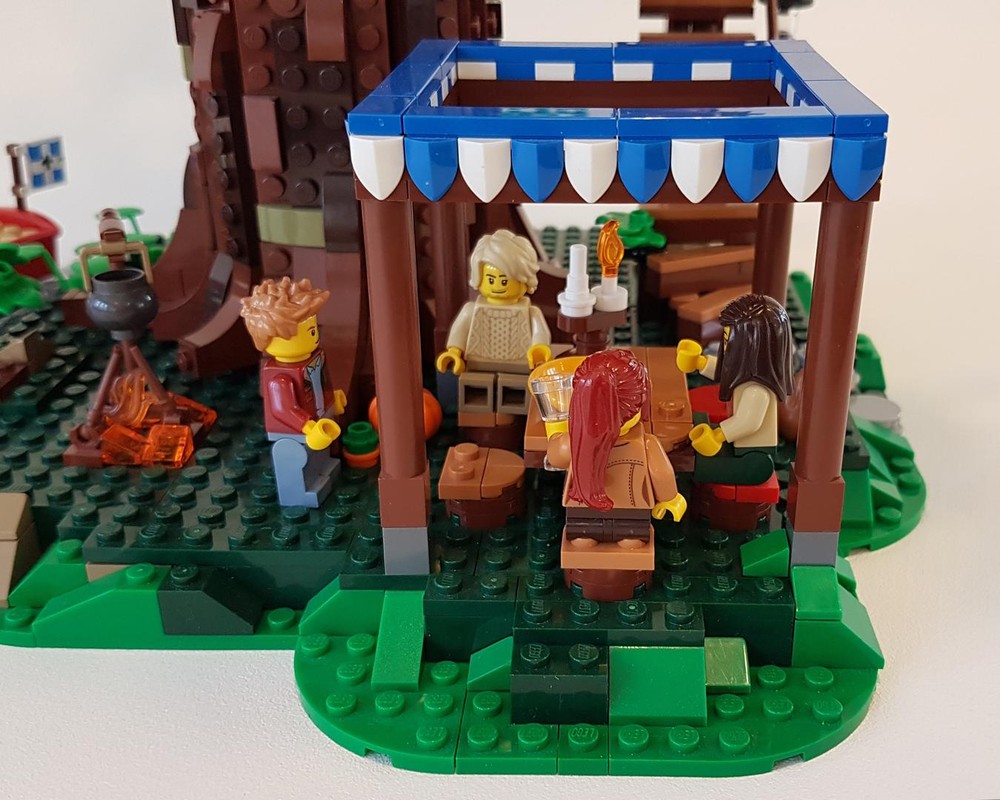 LEGO MOC Lakeside Tree House by fidi70 | Rebrickable - Build with LEGO