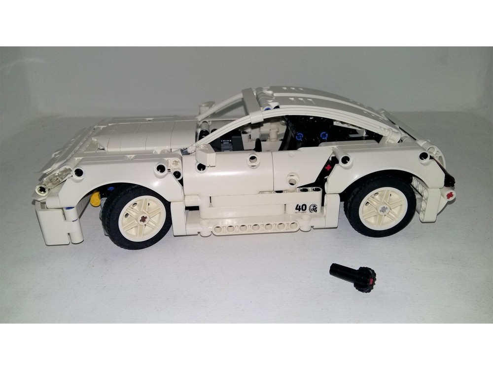 LEGO MOC Nissan 350Z by Theoderic | Rebrickable - Build with LEGO