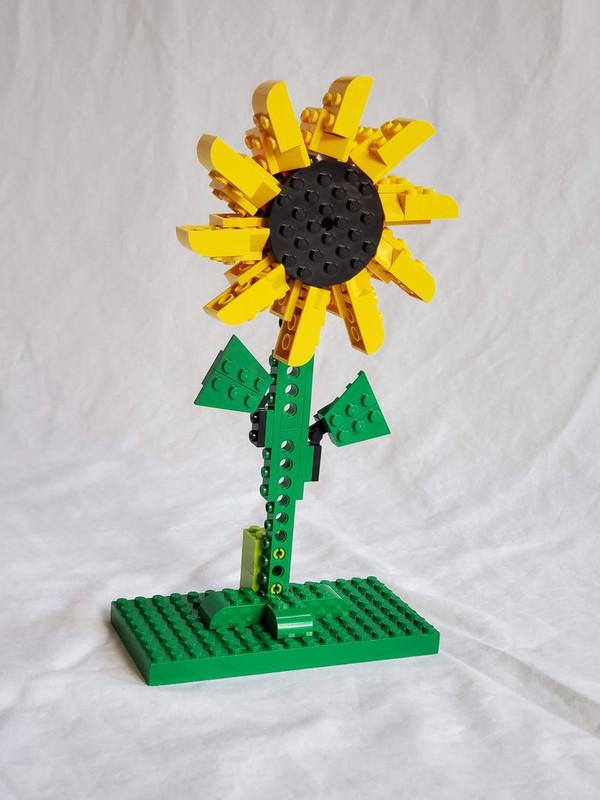 LEGO MOC Sunny the Sunflower by alohasurf | Rebrickable - Build with LEGO