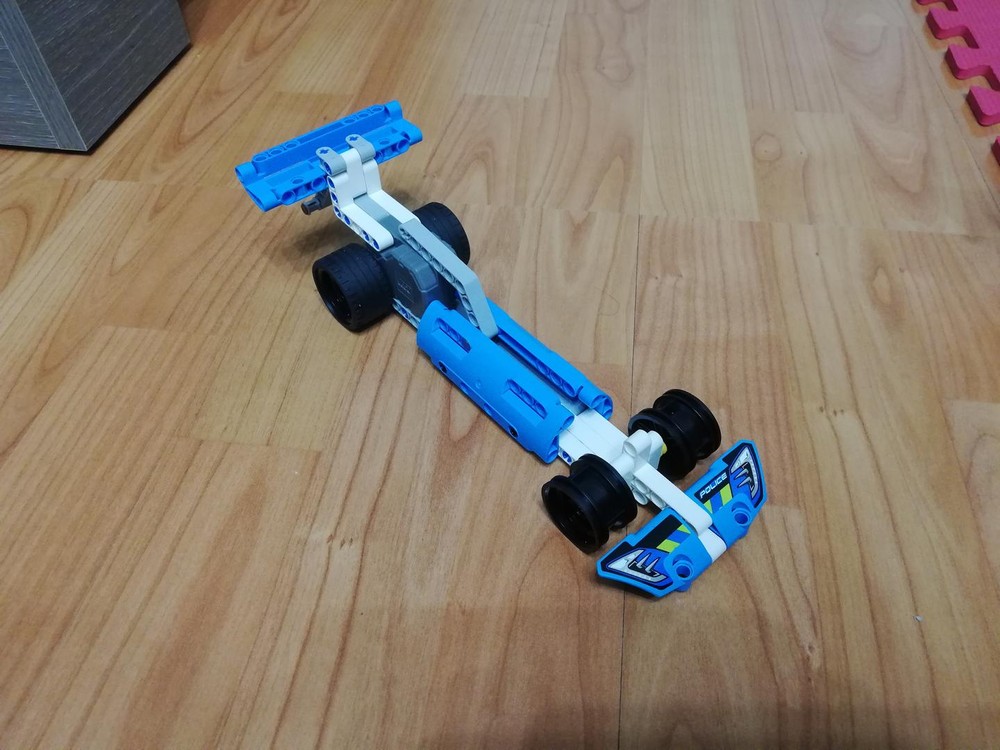 LEGO MOC Dragster with pullback motor by si_csaba | Rebrickable - Build ...