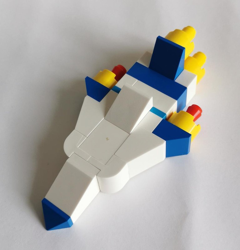 Lego Moc Fast Spaceship By Rjurado Rebrickable Build With Lego