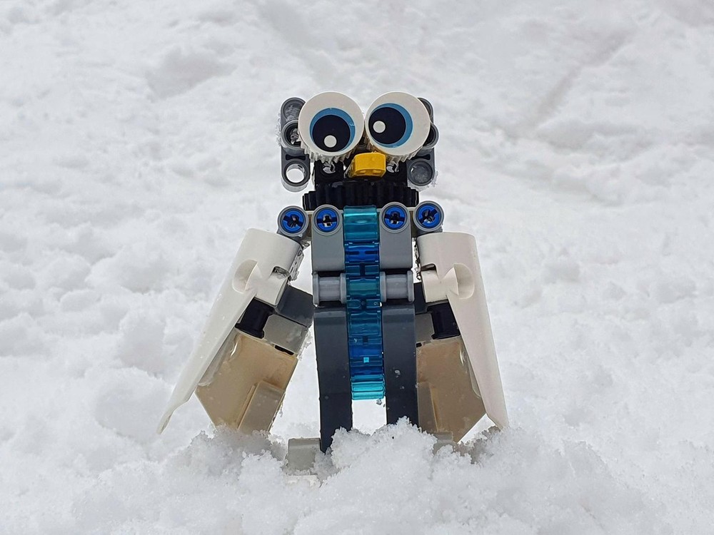 LEGO MOC Technic Owl by Atros | Rebrickable - Build with LEGO