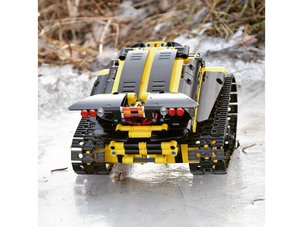 LEGO MOC Phantom Tracked Racer by Phantom LEGO MOCS | Rebrickable ...