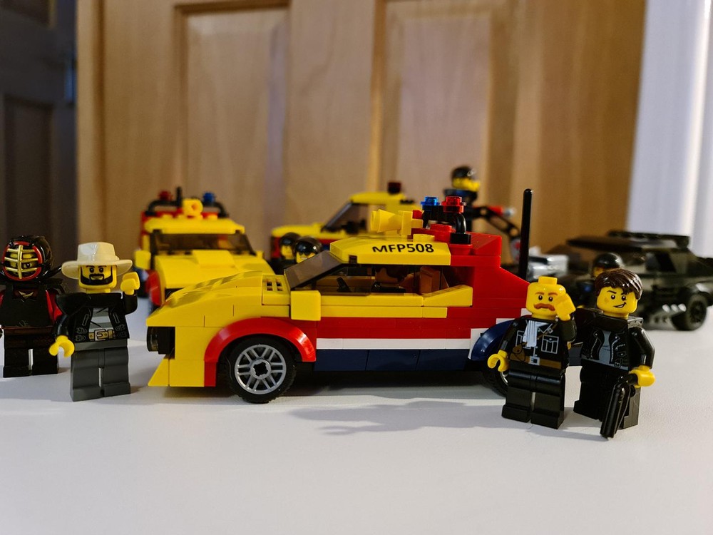LEGO MOC Mad Max V8 Interceptor by karldonovan | Rebrickable - Build ...