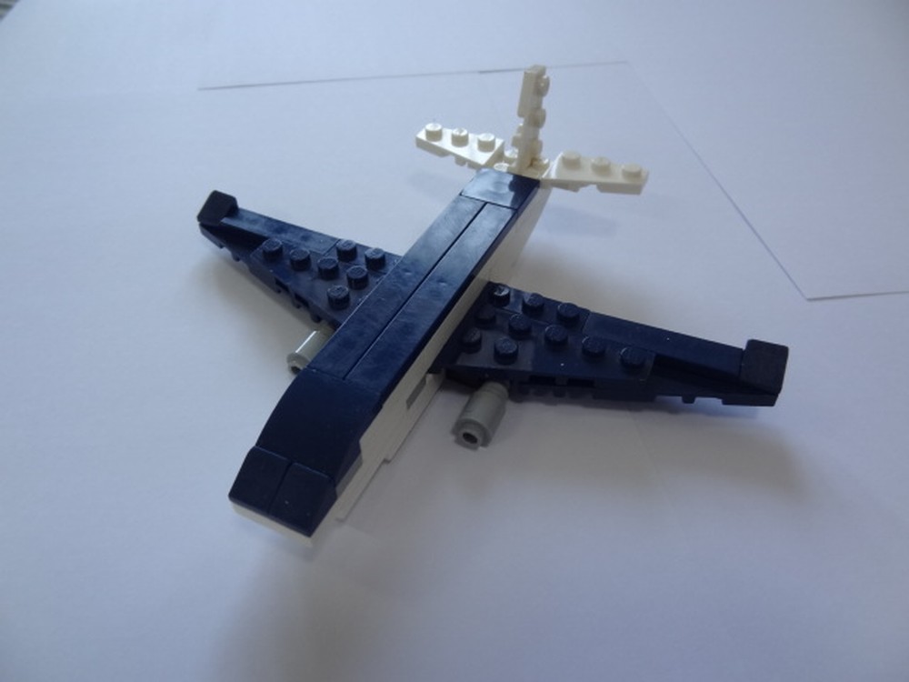 LEGO MOC 31039 + 75884 Mini Boeing 737 by Dusty369 | Rebrickable ...