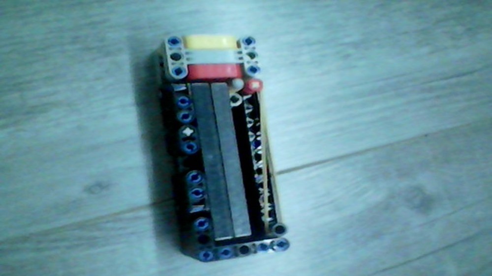 LEGO MOC functional charger / chargeur fonctionnel by Baptou ...