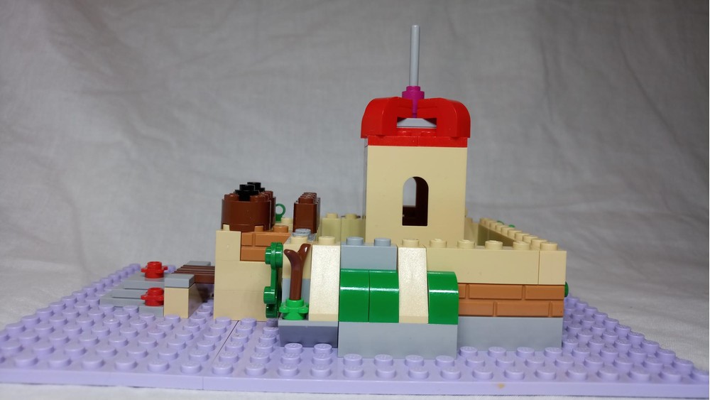 LEGO MOC Micro Castle with Keep by Dafeld | Rebrickable - Build with LEGO