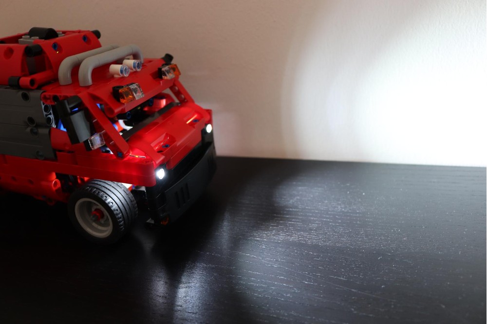 LEGO MOC 42098 Van RC by Take_A_Brick | Rebrickable - Build with LEGO