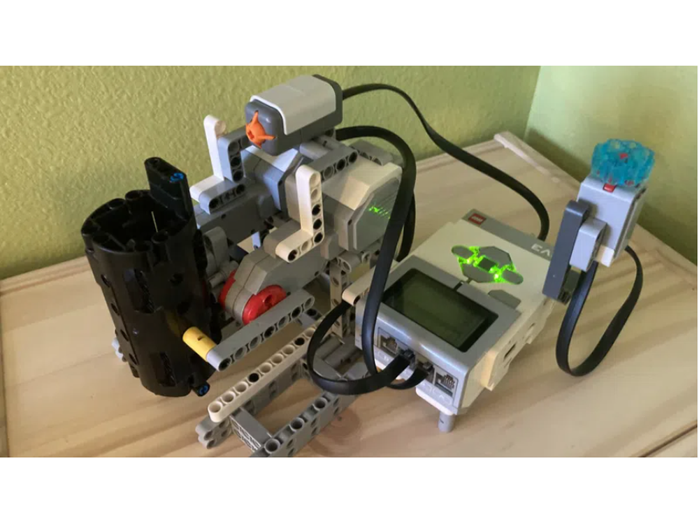 LEGO MOC EV3 Dice Roll3r by The Alvocado | Rebrickable - Build with LEGO